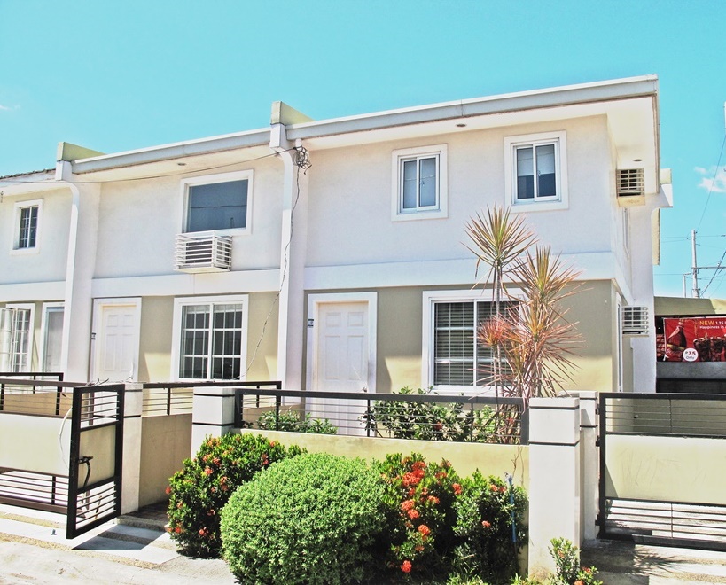Sta. Rosa Garden Villas Phase 8 (Townhouse For Sale) - Live Chat 24x7 ...